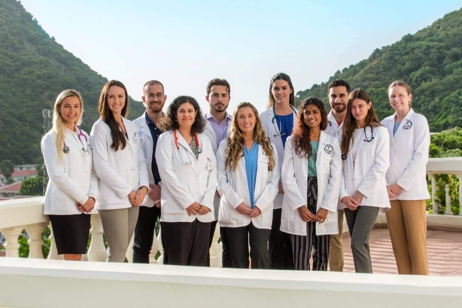 NP vs MD - Difference Between a Nurse Practitioner and a Doctor